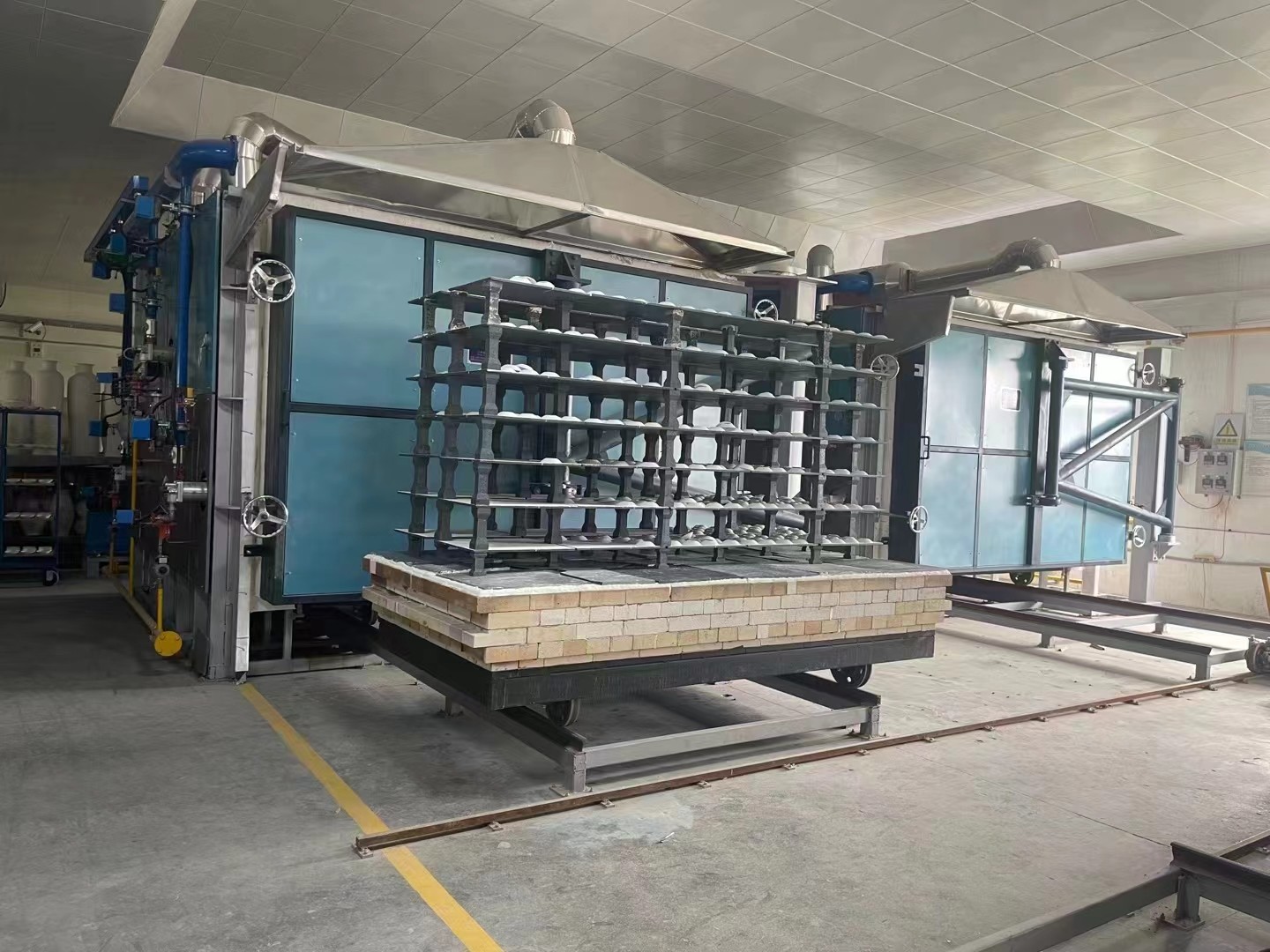 Electric Ceramic Roller Kiln Automation Precision Firing Kiln For Pottery